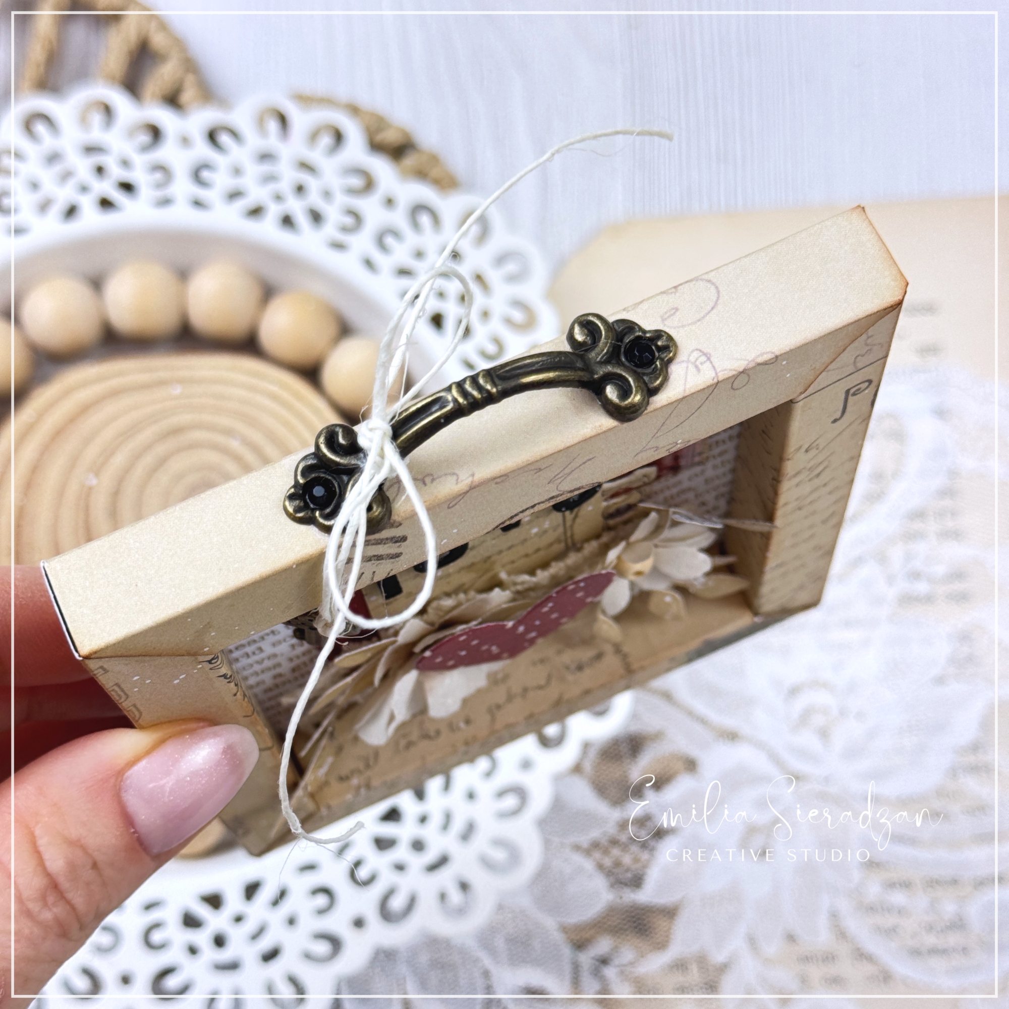 Paper Shadow Box Frame – Love Layers | free PDF | Video Tutorial